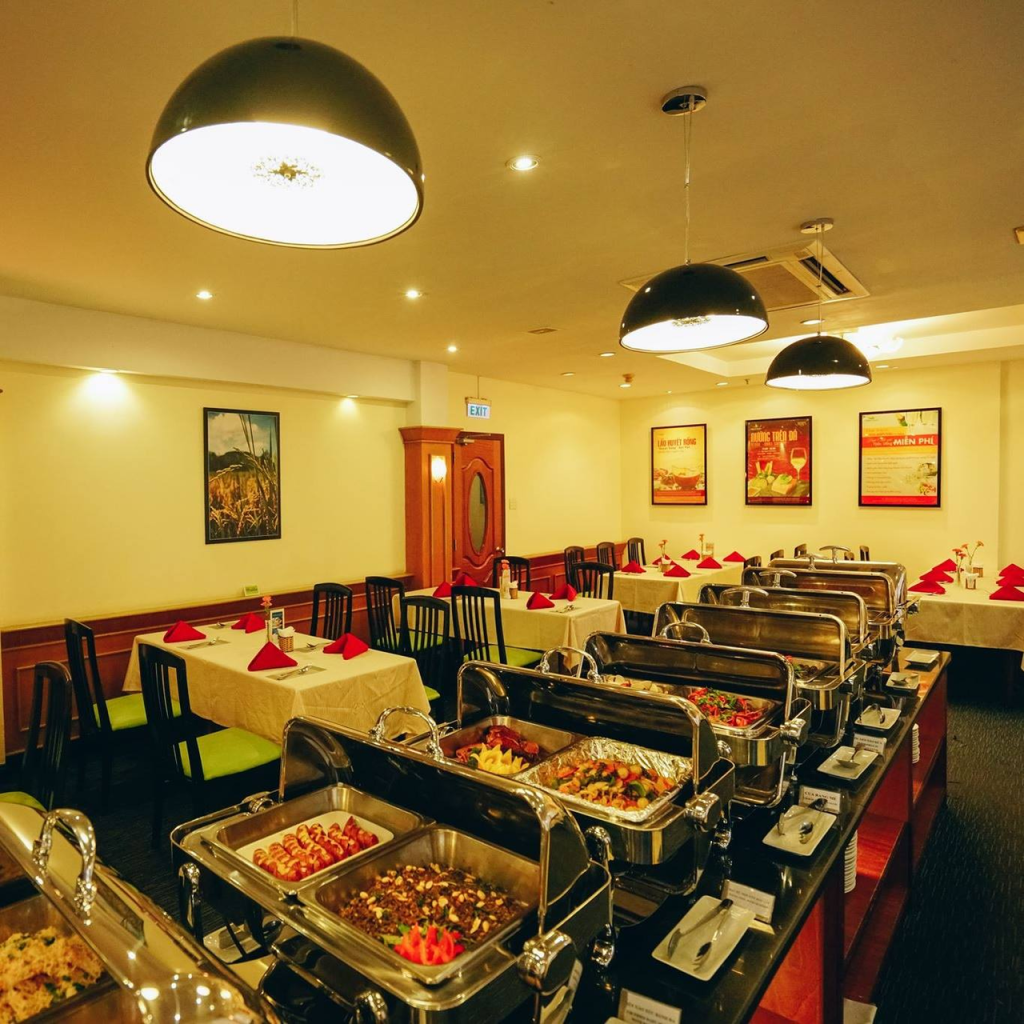 KINGFISH | 9 best seafood buffet restaurants in District 1 - KINGFISH